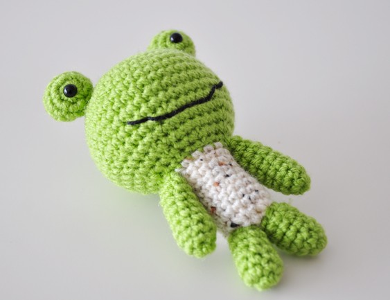 Ribbit The Frog Amigurumi / Child Friendly Crochet Plush Toy By Missus ...